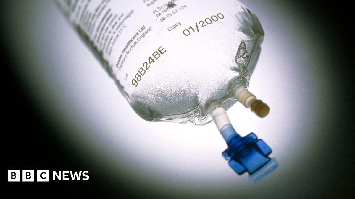 NHS patients on drips left dehydrated, says Nice - BBC News