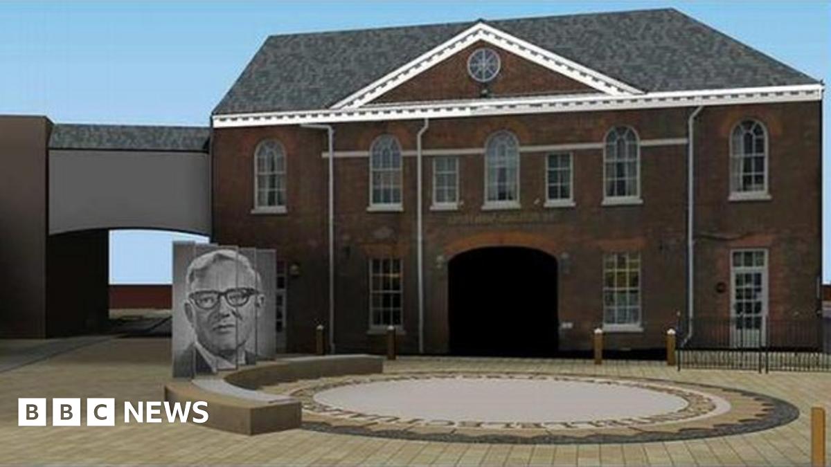 Codebreaker Bill Tutte: Memorial in Newmarket to be unveiled in ...