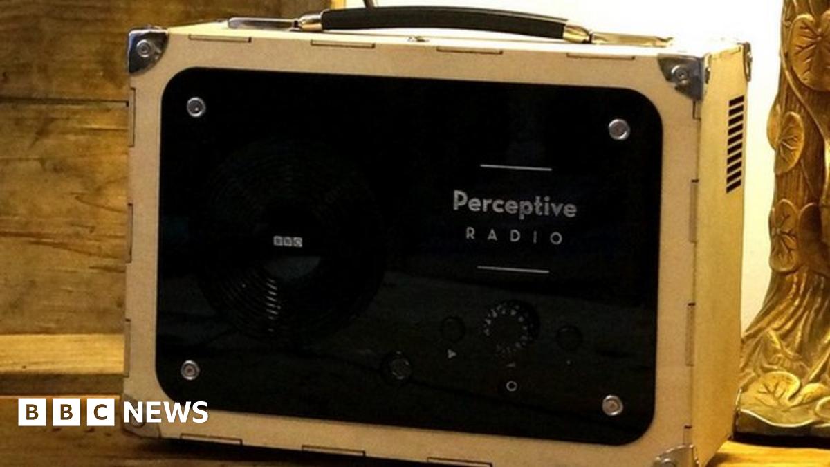 BBC shows off 'perceptive radio' that can alter scripts - BBC News