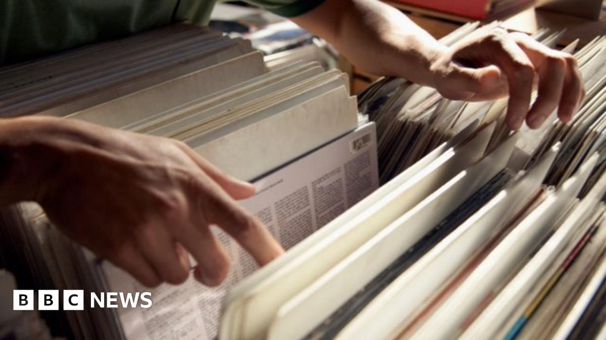 Indie music label Cherry Red rocks on at 35 - BBC News