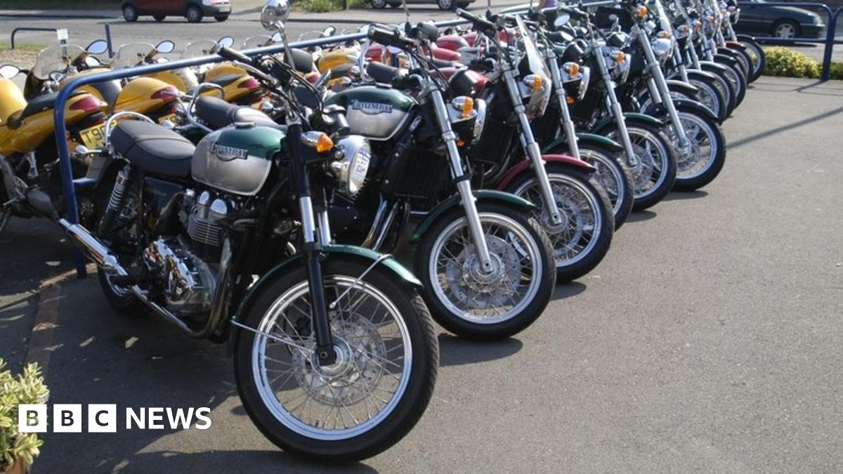 North Yorkshire Police target holiday bikers - BBC News