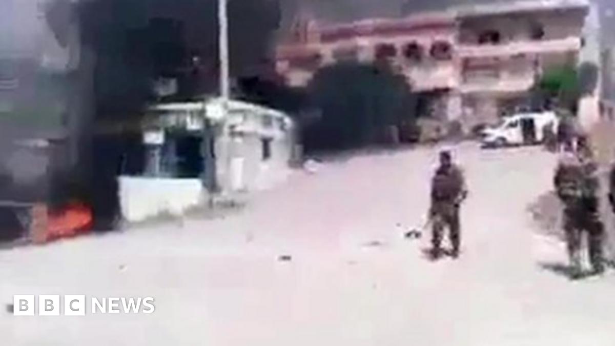 Syrian activists document al-Bayda and Baniyas 'massacre' - BBC News