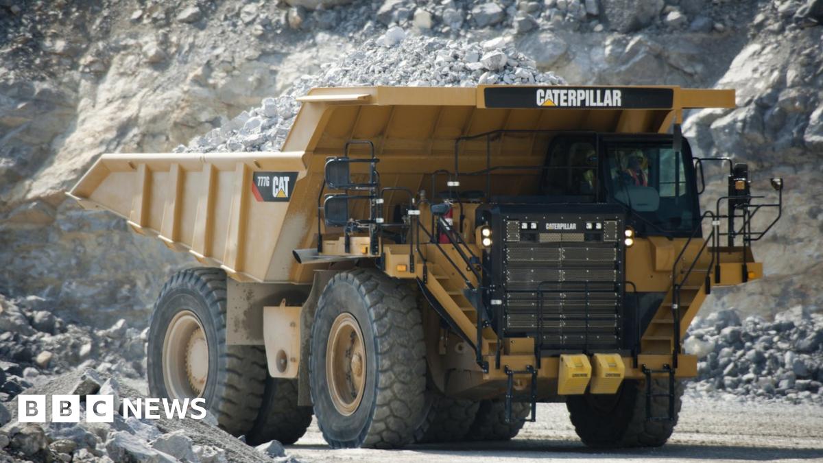 Caterpillar backs eye-tracker to combat driver fatigue - BBC News