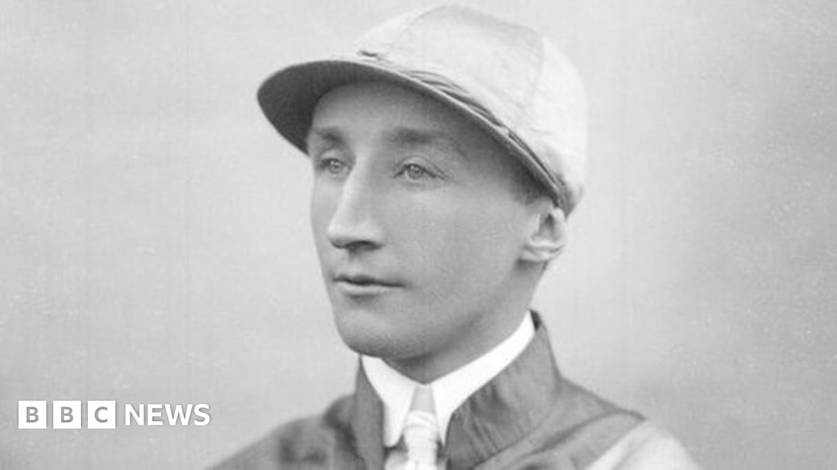 Epsom Derby jockey 'haunted' by suffragette death myth? - BBC News