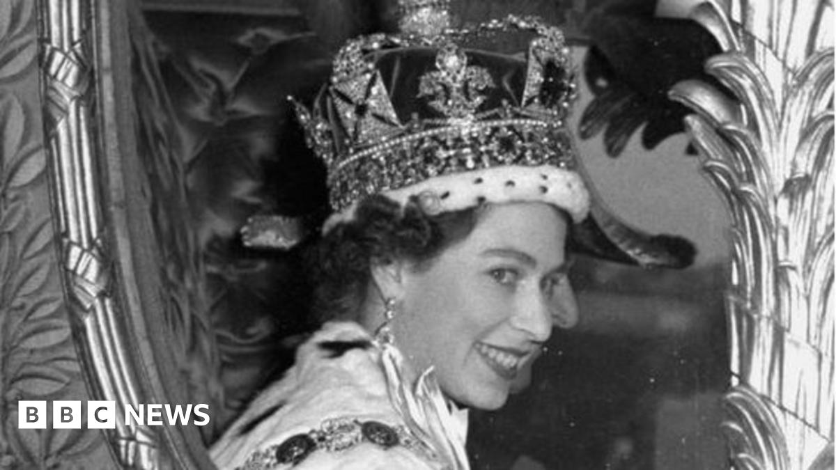 Coronation 60th anniversary: 'Dazzling spectacle' remembered - BBC News