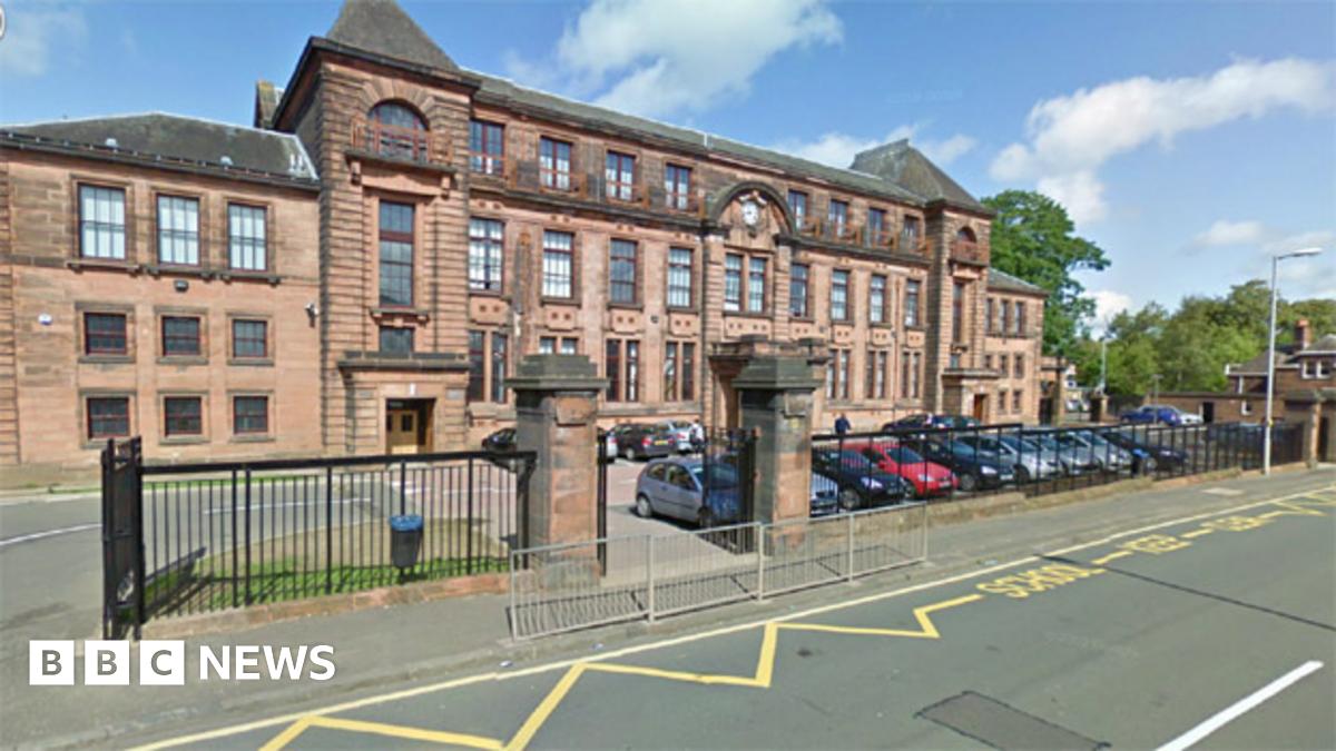 Grenade incident at Hamilton Grammar School - BBC News