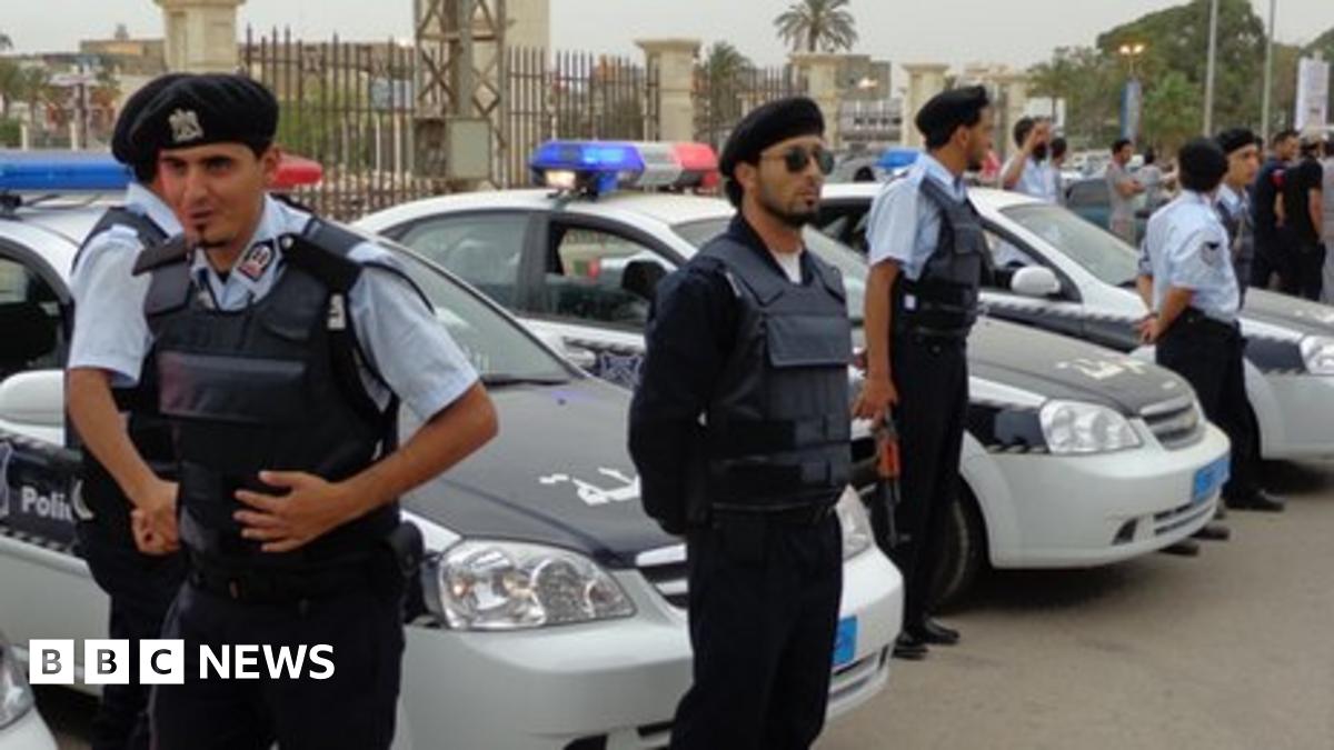 Benghazi security forces' impossible task - BBC News