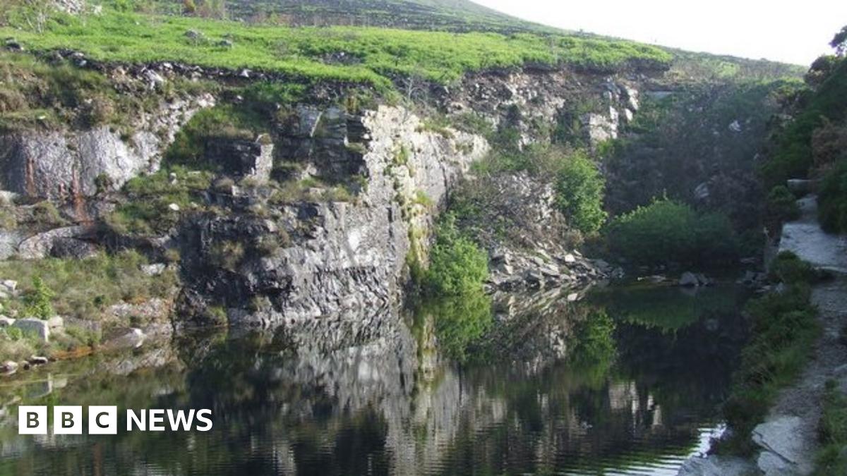 Quarry deaths prompt safety campaign in Northern Ireland - BBC News