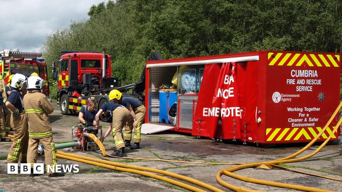 New Cumbrian fire service unit to tackle chemical spills - BBC News