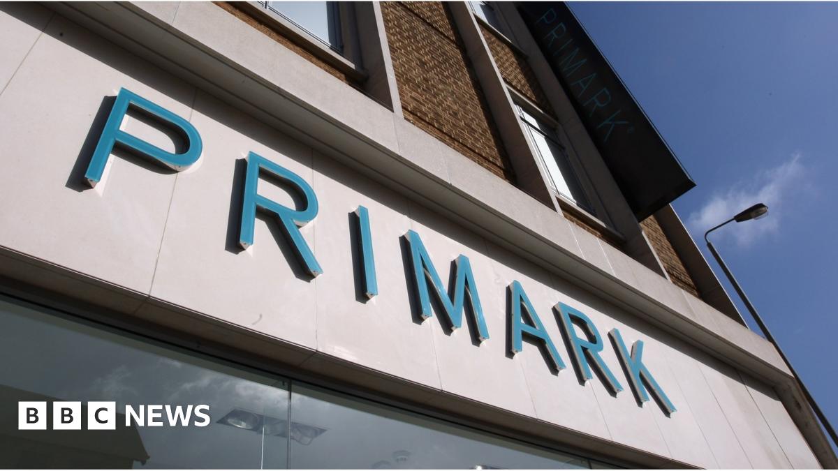 Primark sales leap on strong summer and new stores - BBC News