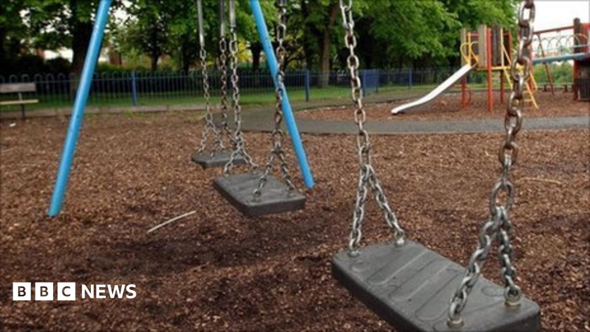 Smokers not wanted at playgrounds in Swansea, Neath Port Talbot ...