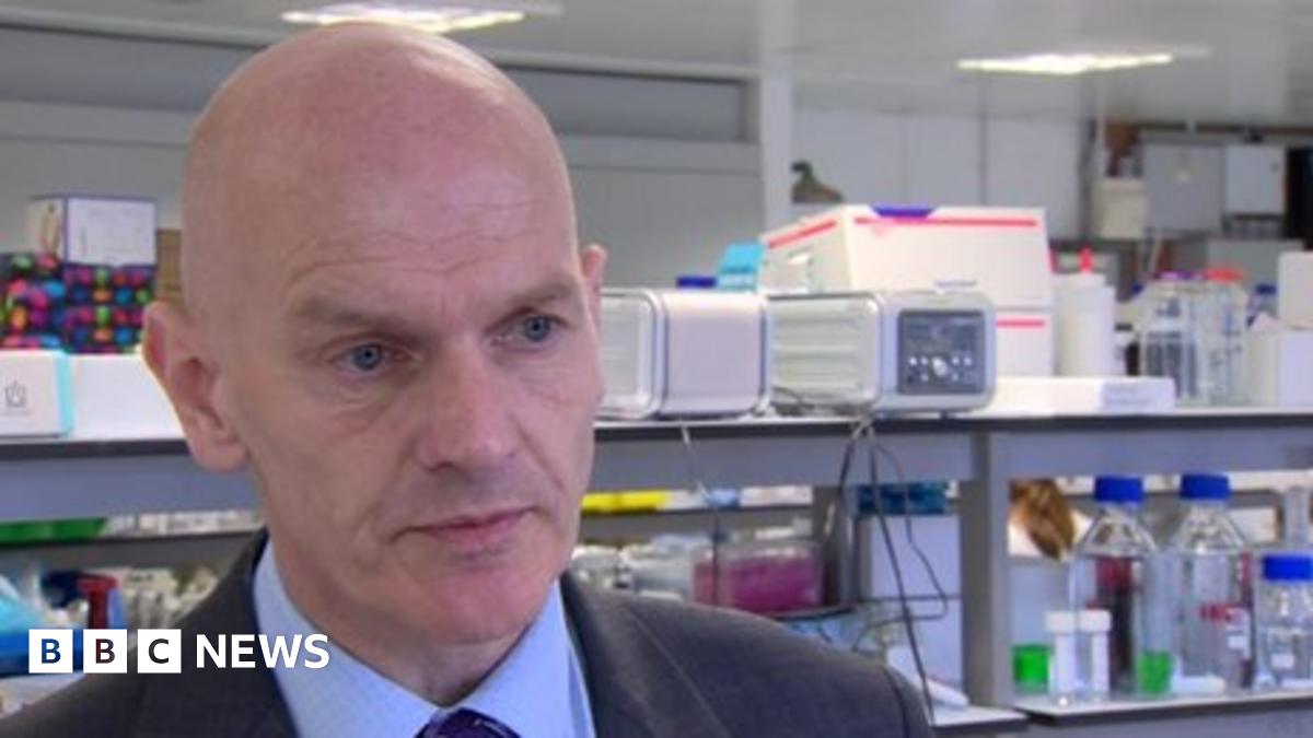 Professor Chris Elliott to lead UK horsemeat scandal review - BBC News