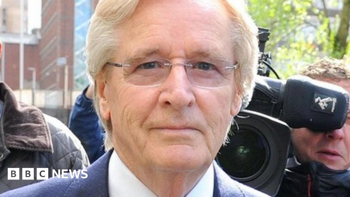 Coronation Street's William Roache in court on sex charges - BBC News