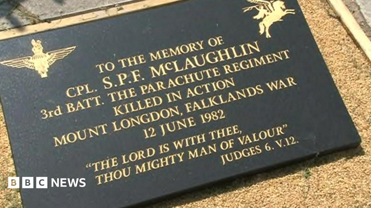 Cpl Stewart McLaughlin: Memorial for Falklands veteran - BBC News