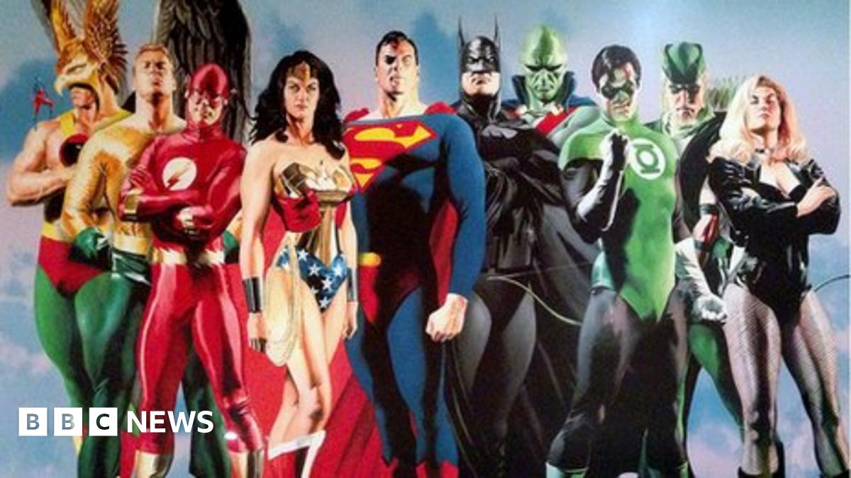 In Pictures: Superhero exhibition - BBC News