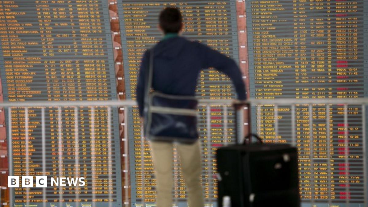 France air traffic control strike hits Europe flights - BBC News