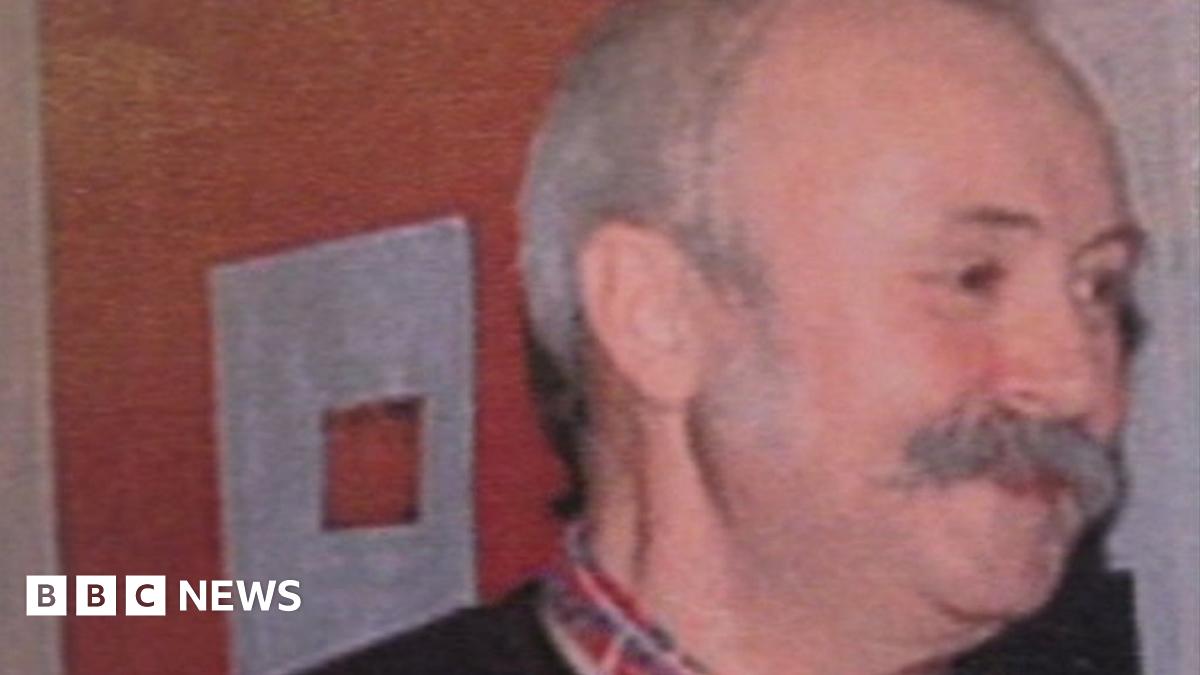 Michael Griffiths death: Five men and a woman charged - BBC News