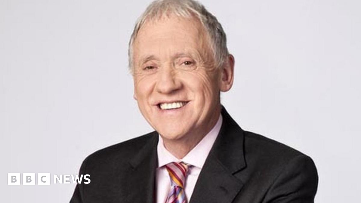 Look North's Harry Gration honoured by Queen - BBC News