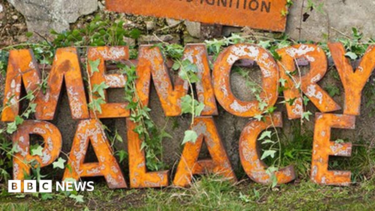 Memory bank to launch at V&A museum - BBC News