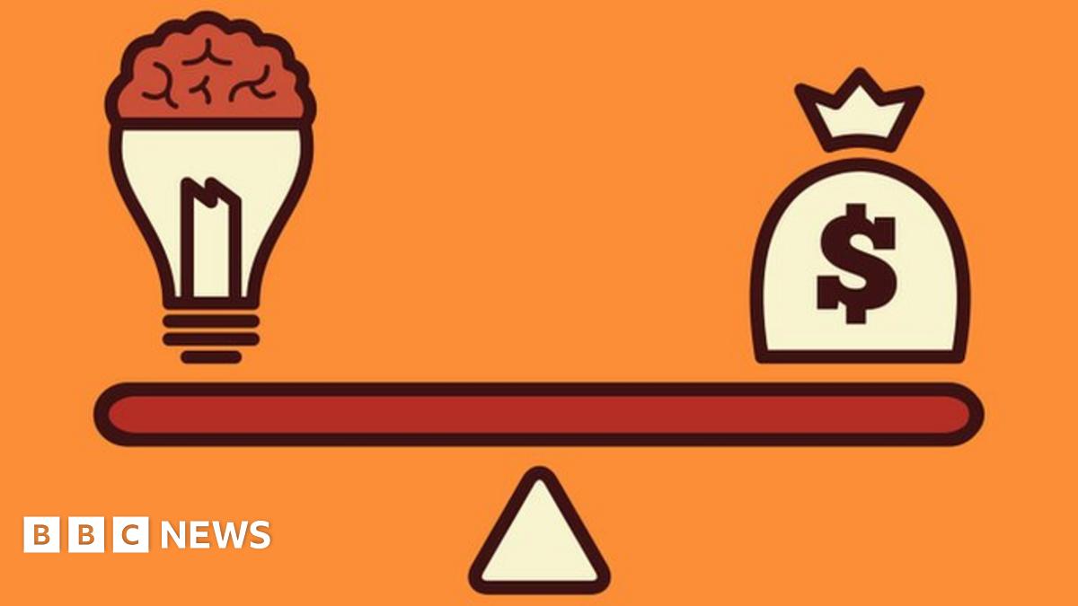 IMF launching courses on online university - BBC News