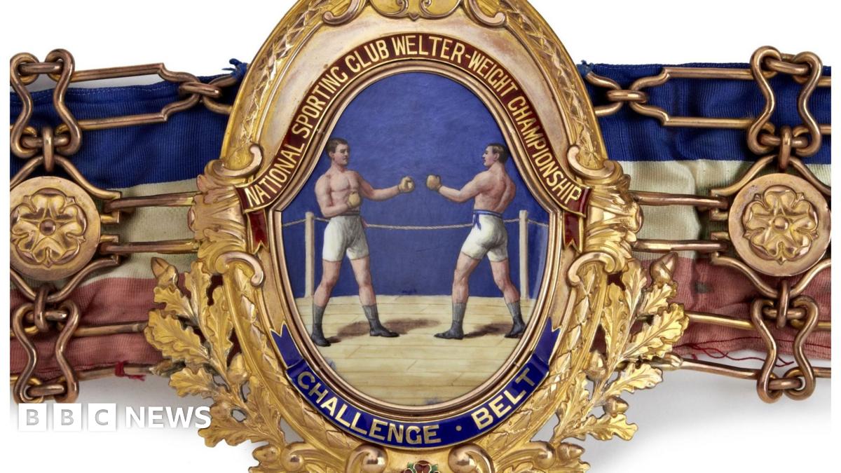 Boxing champion Johnny Basham's Lonsdale belt auctioned - BBC News