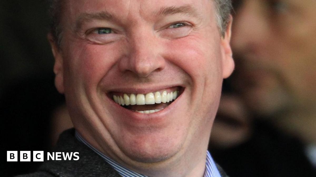 Ex Rangers owner Whyte ordered to settle castle arrears - BBC News