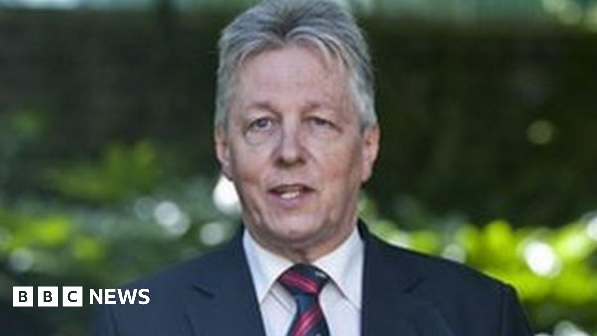 Peter Robinson says Gerry Kelly was 'reckless' during Land Rover ...