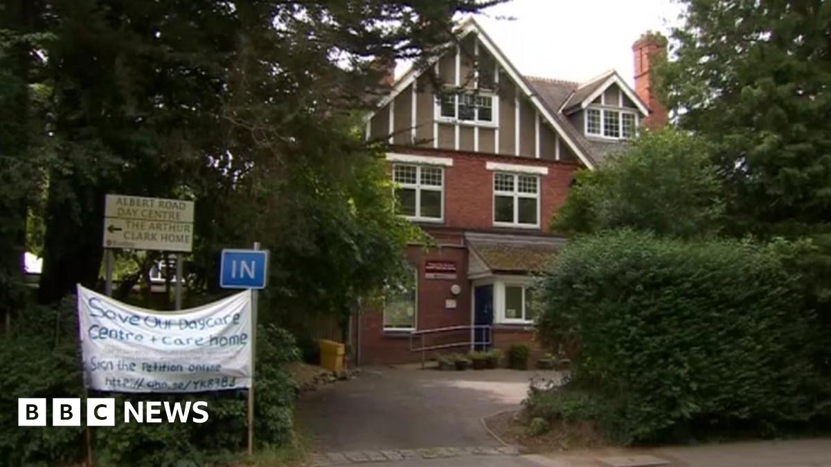 Caversham care home to close despite campaign - BBC News