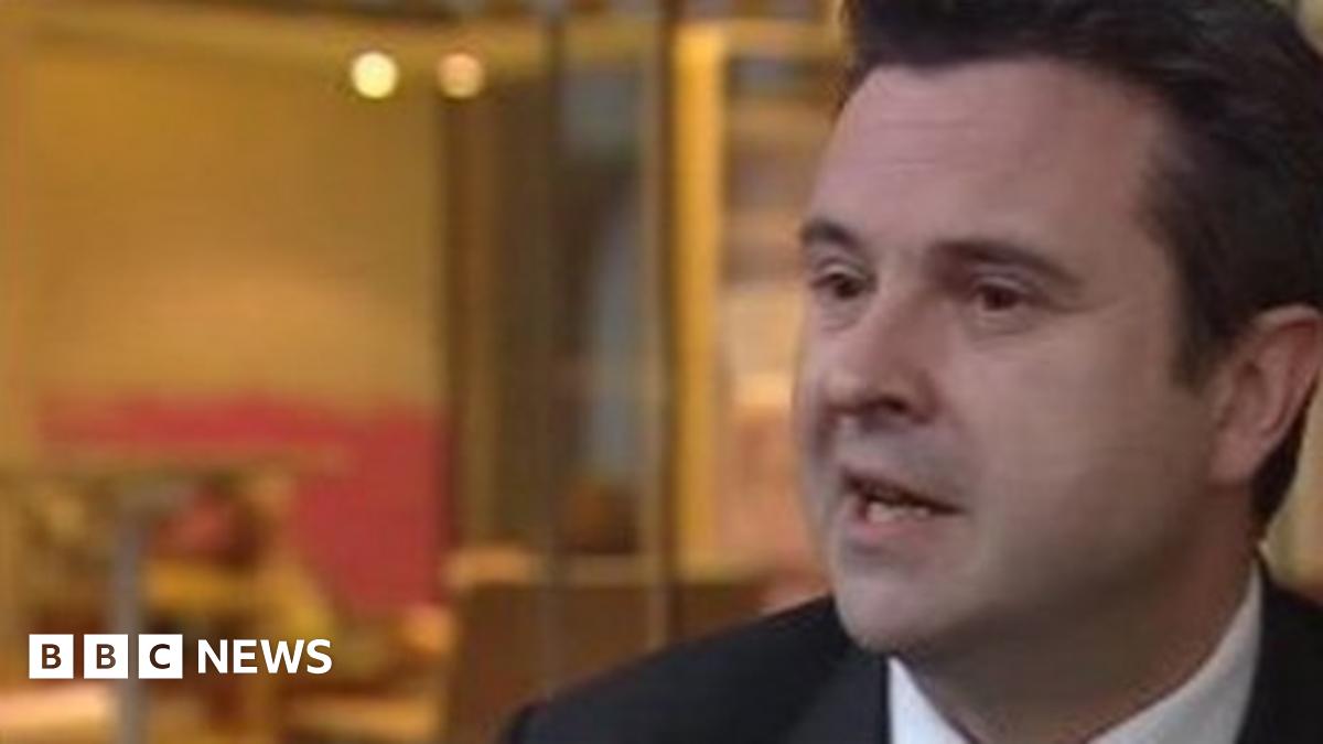 Huw Lewis is named Wales education minister - BBC News