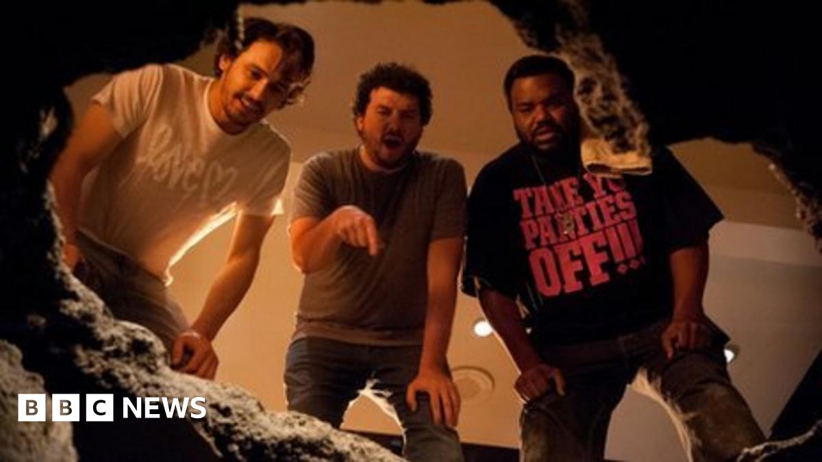 Friends reunite for Seth Rogen's This Is The End - BBC News