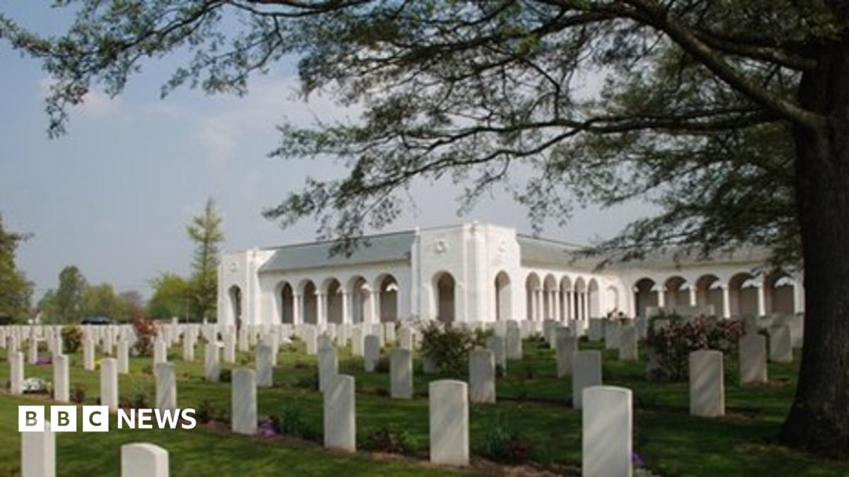 Shielding Commonwealth war graves from the ravages of time - BBC News