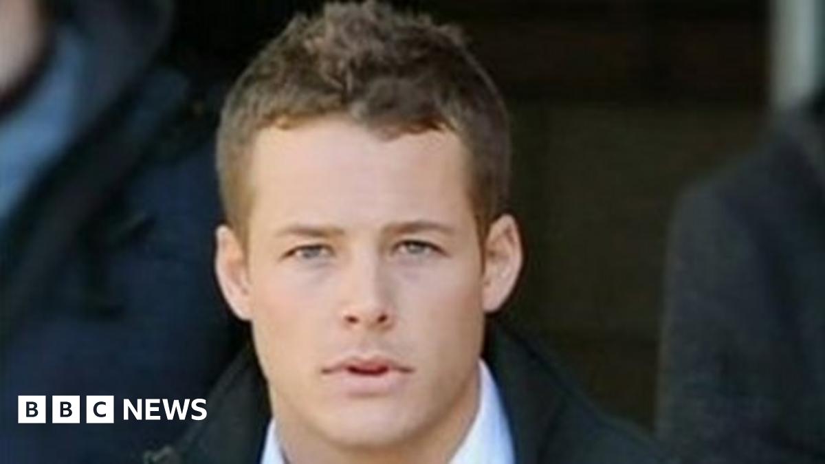 Racing driver Frank Wrathall in cyclist death crash trial - BBC News