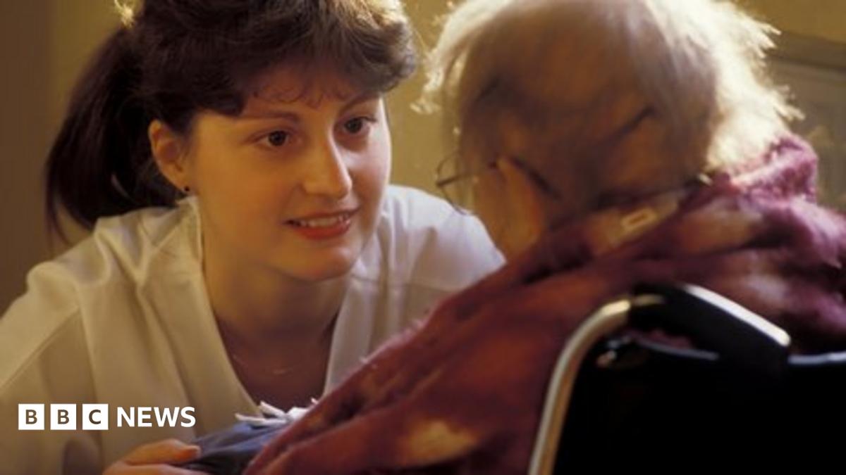 Dementia patients 'miss key tests' - BBC News