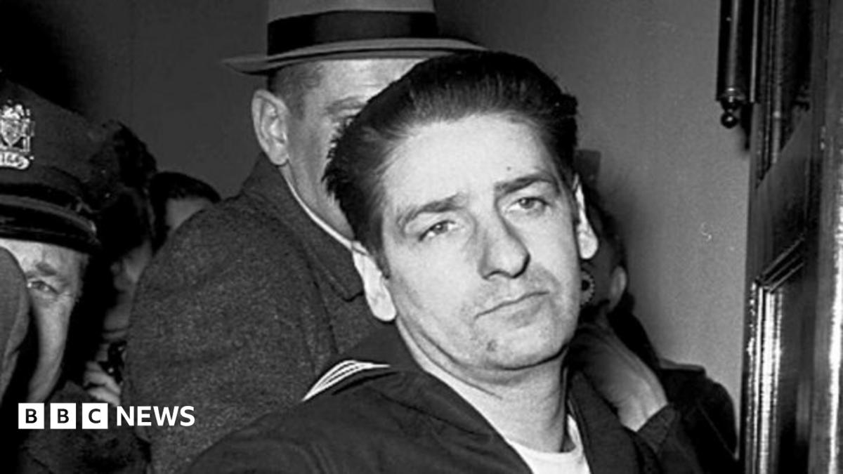 'Boston Strangler' Albert DeSalvo linked by DNA to victim - BBC News