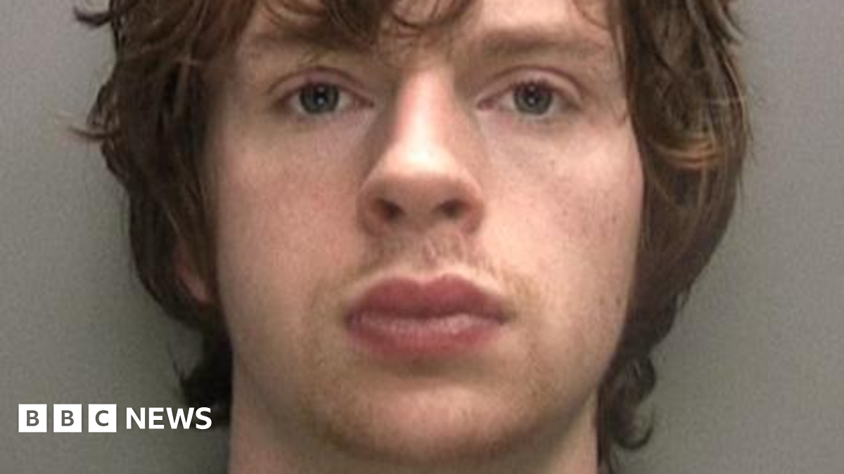 Baseball bat murderer Anthony Bull given life sentence - BBC News