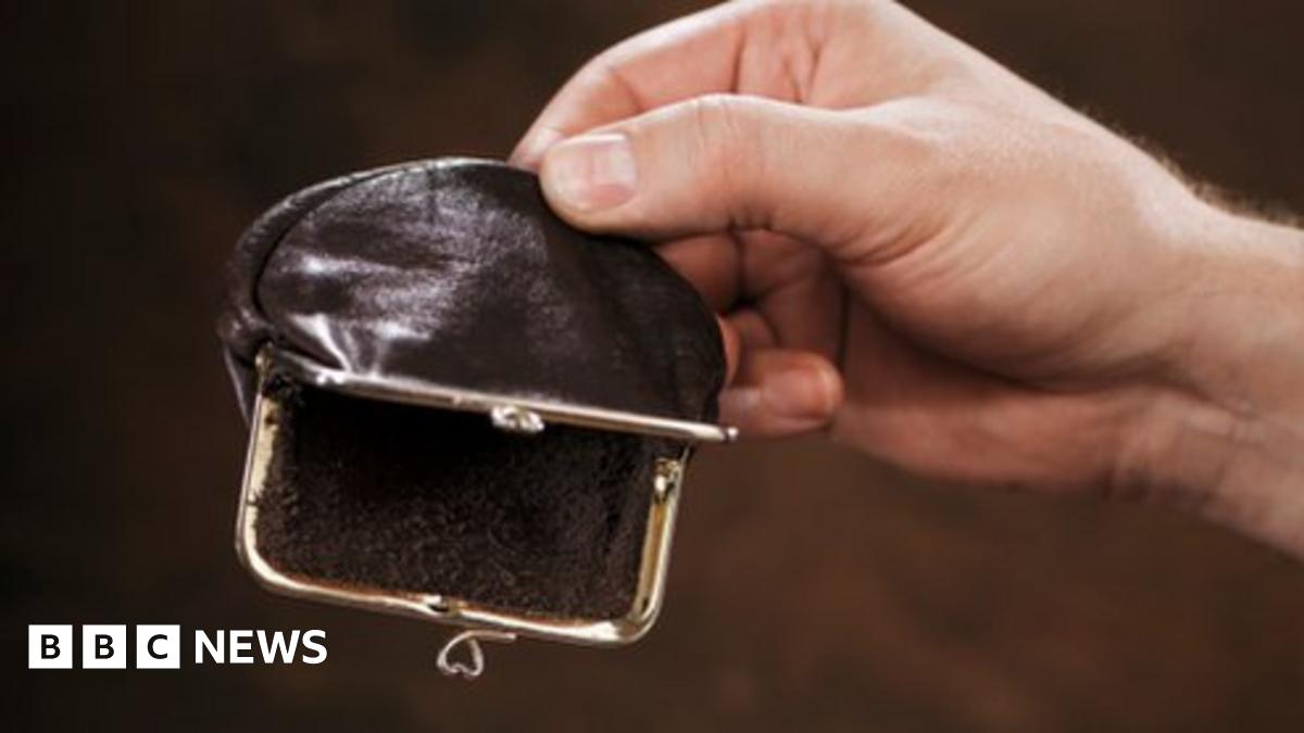 Debts: Insolvency levels 'continue to fall' - BBC News