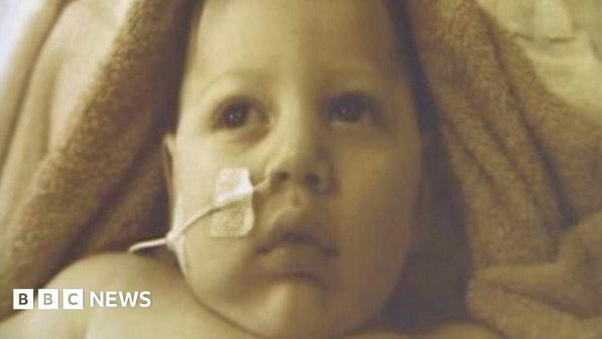 Noah Tyler's midwife found guilty of misconduct - BBC News