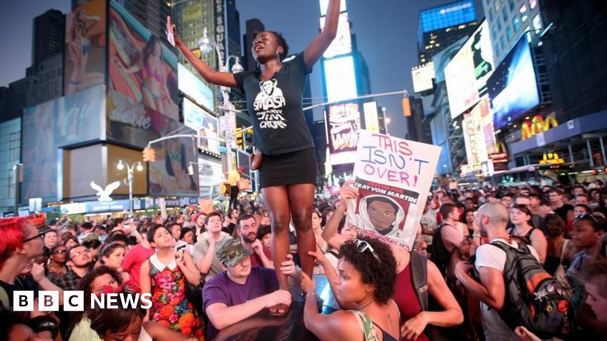 Trayvon Martin death: US protests over Zimmerman verdict - BBC News