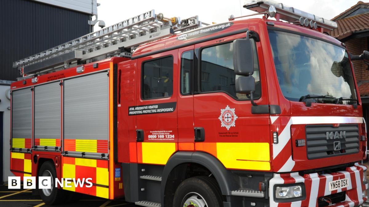 Chirk river rescue man flown to hospital - BBC News