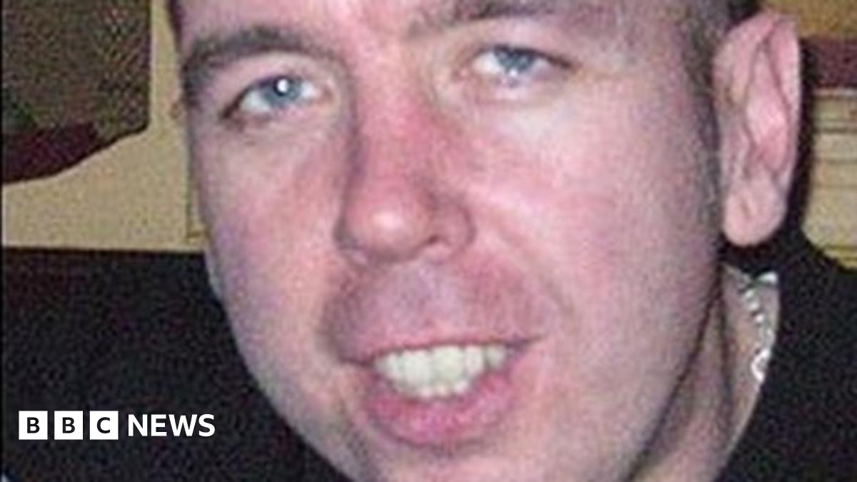 Man arrested over 2009 Londonderry murder of James McConnell - BBC News