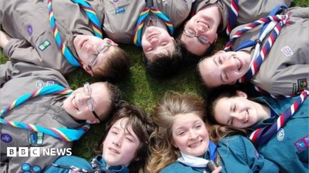 Cornwall's Scouting Jamboree gets under way - BBC News