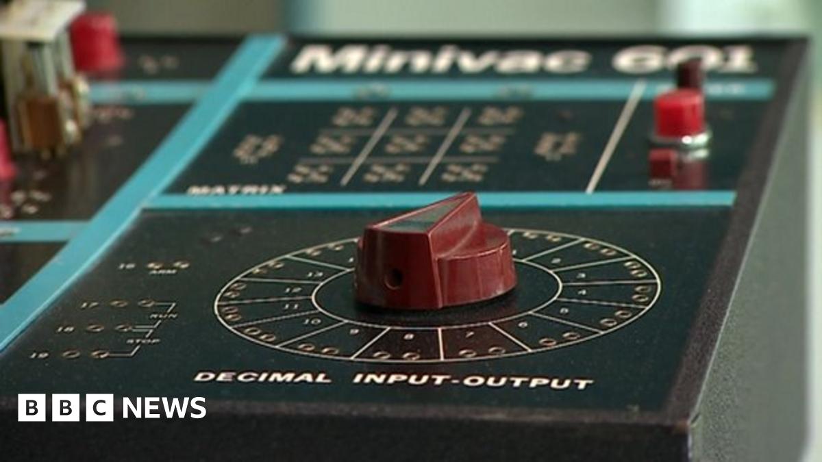 Cambridge Centre of Computing History opens - BBC News