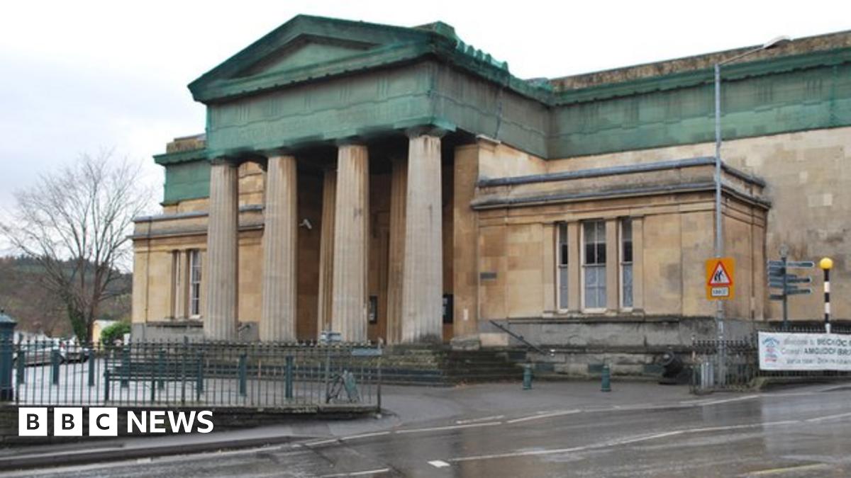 Brecon Museum and Art Gallery revamp and library wins £5m - BBC News