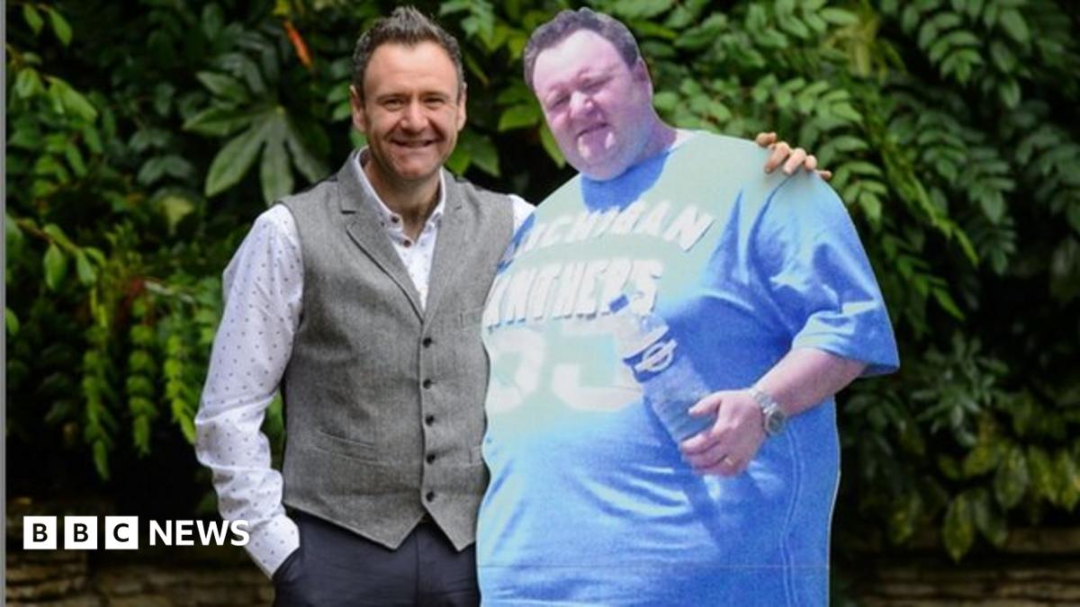 'Stuck in turnstile' fat Celtic fan named top slimmer - BBC News