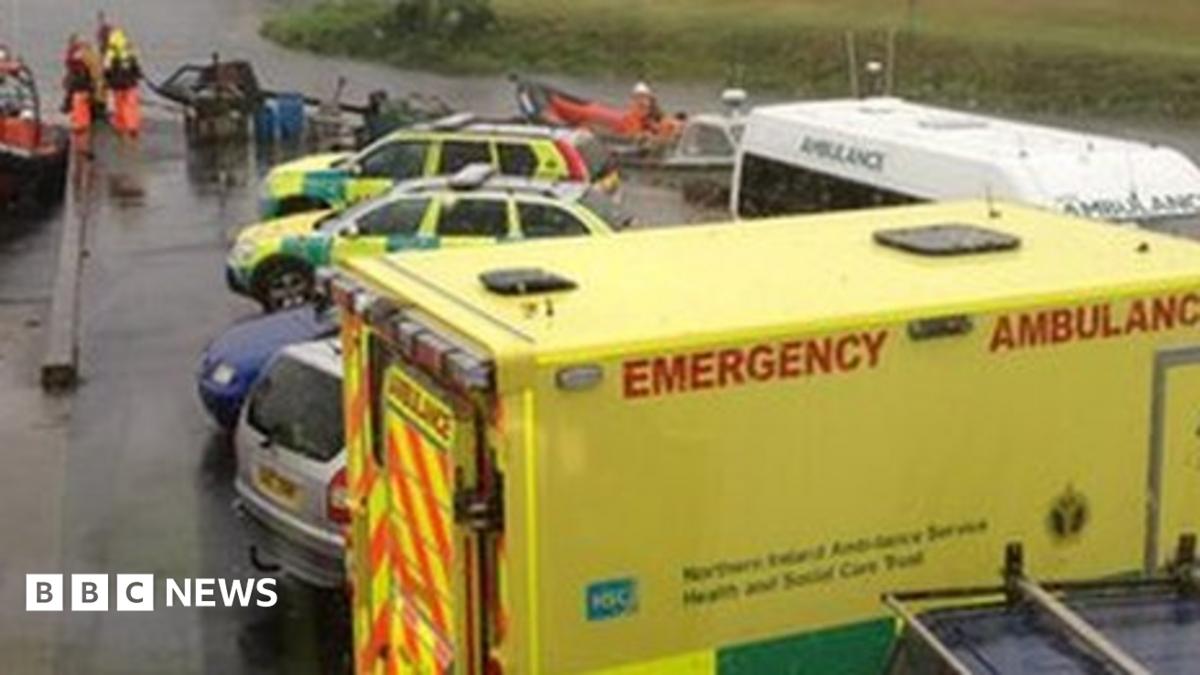 17 people are rescued from Lough Neagh - BBC News