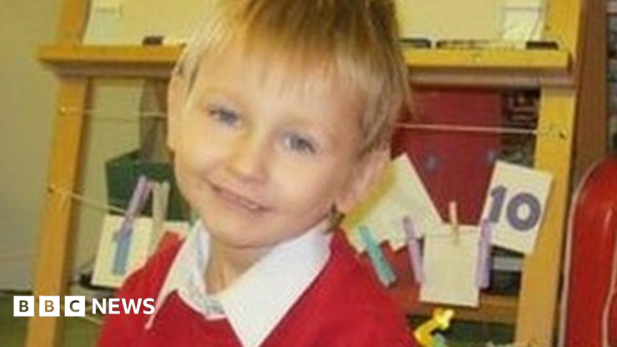 Daniel Pelka: Coventry leader vows to learn lessons - BBC News