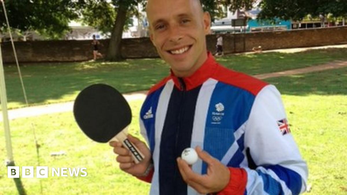 Outdoor ping pong tables in Oxford - BBC News