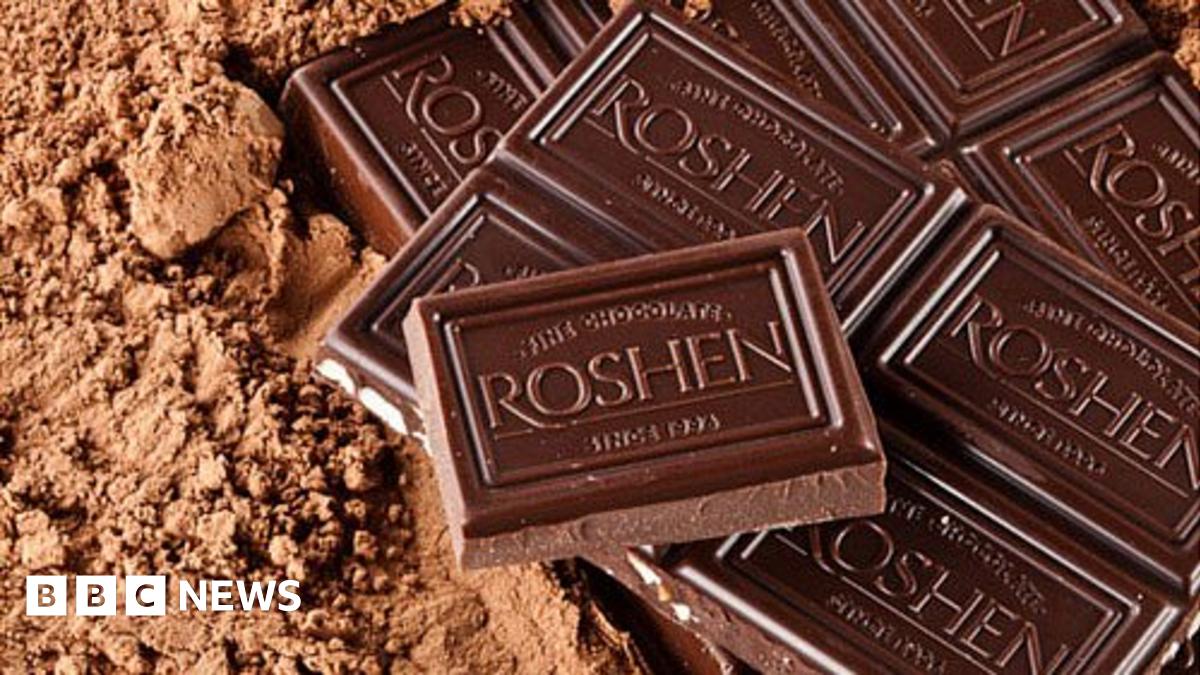 Russia 'closes Ukrainian Roshen chocolate factory' - BBC News