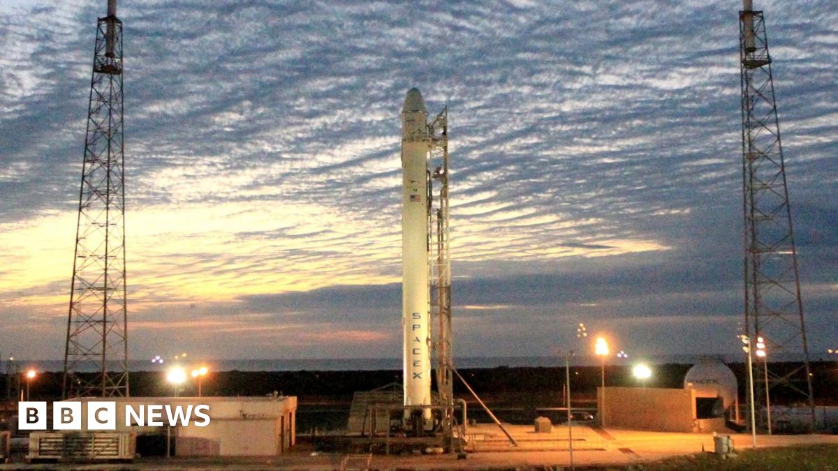 Texas aims to be commercial spaceflight hub - BBC News