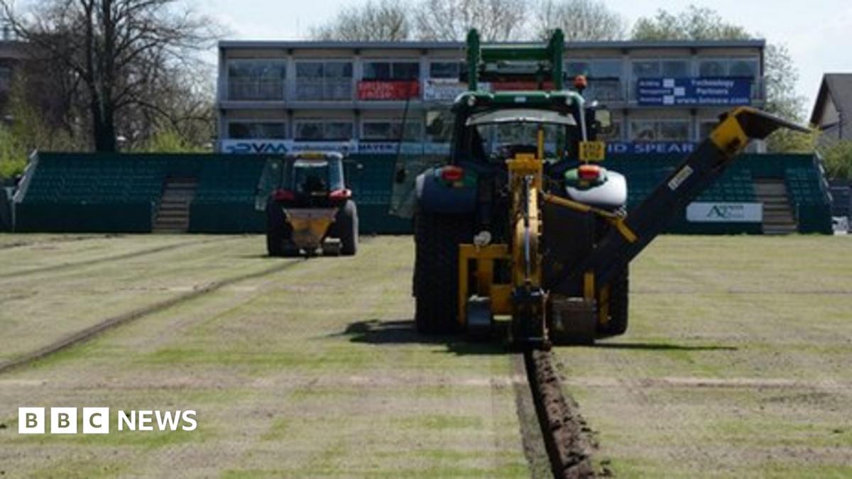 Warning over Rodney Parade pitch in Newport - BBC News